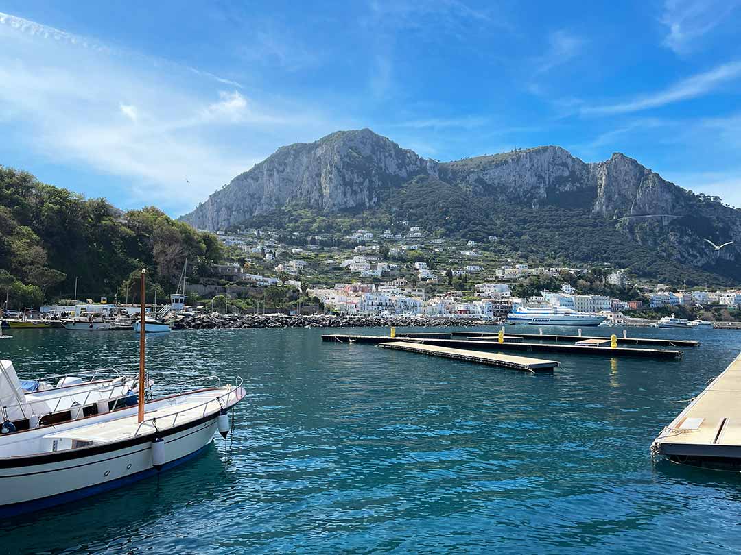 Cómo ir de Sorrento a Capri: en ferry o en excursión